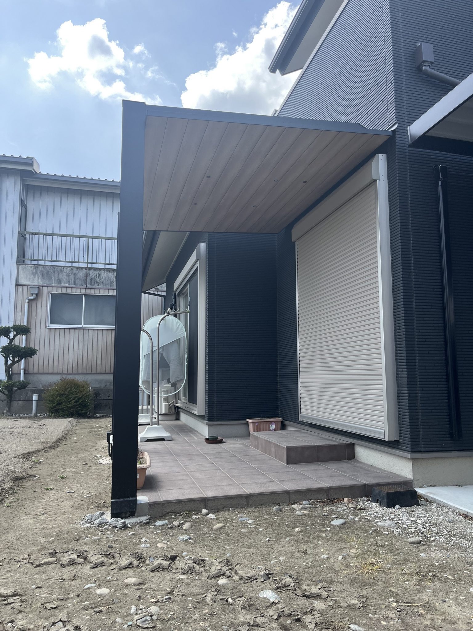 LIXIL テラス屋根 テラスSC 施工事例 | 愛知県江南市の山﨑工務店